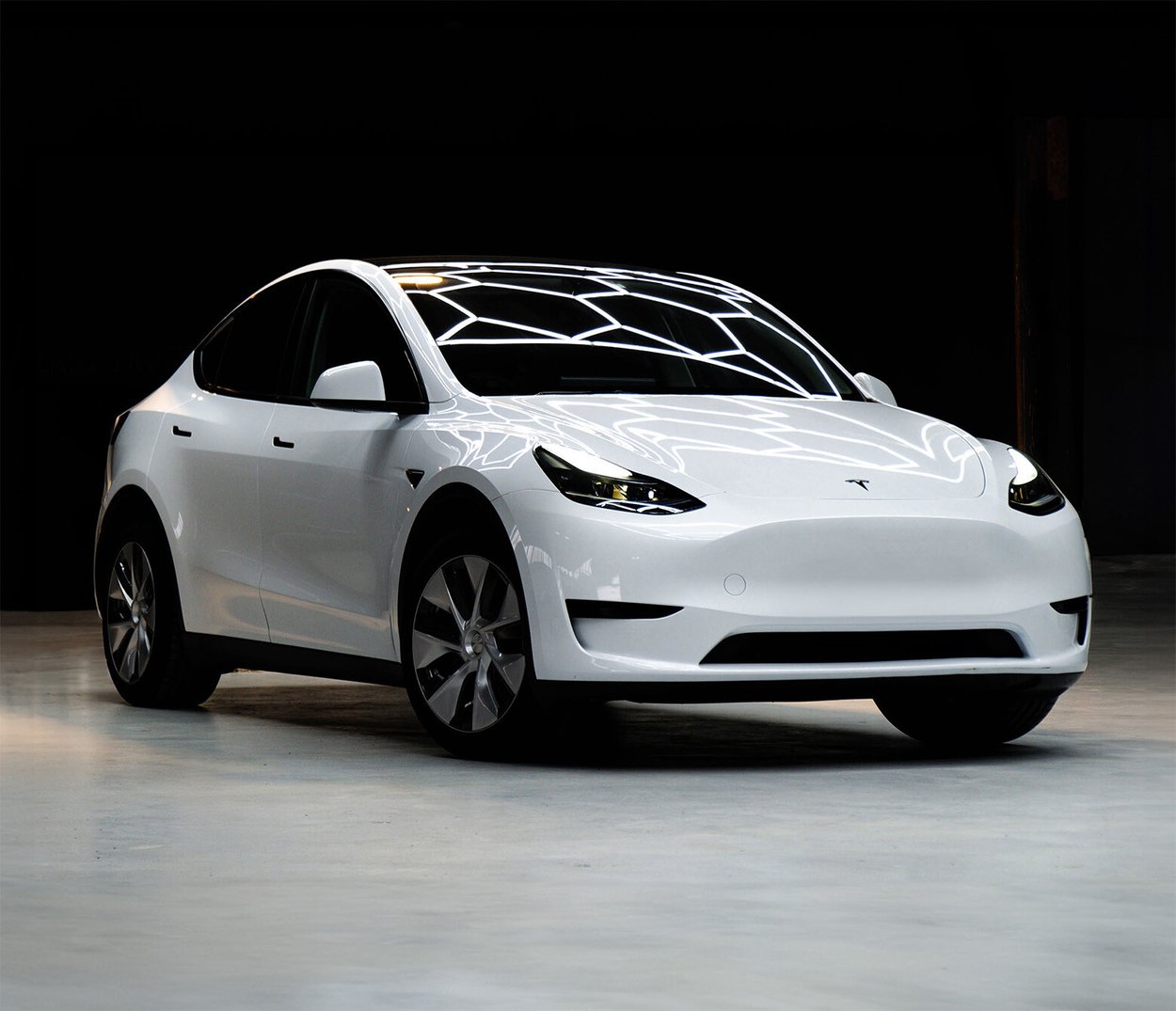 Tesla Model Y lease vanaf €679,- per maand excl. BTW | MisterGreen